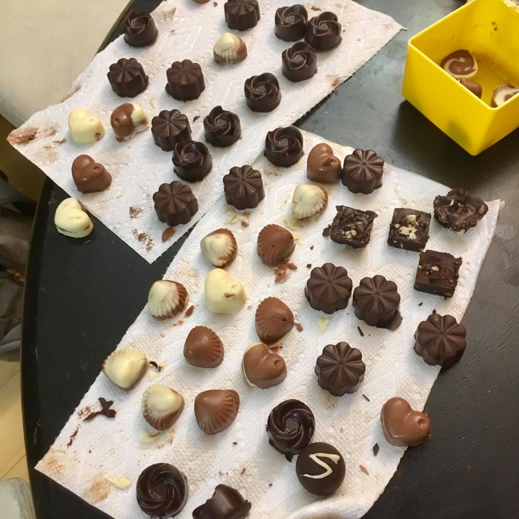 How to Make Valentine's Day Chocolates | Halicopter Away