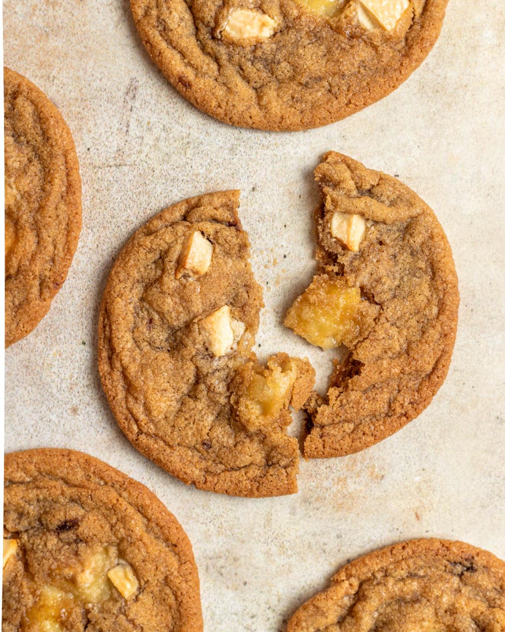 Camembert white chocolate cookies | Halicopter Away