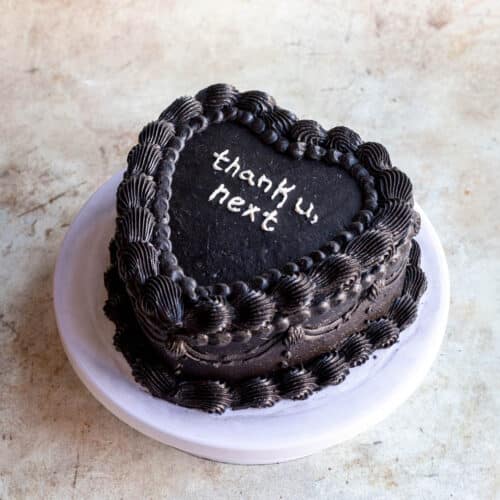 Black Vintage Heart Cake | Halicopter Away